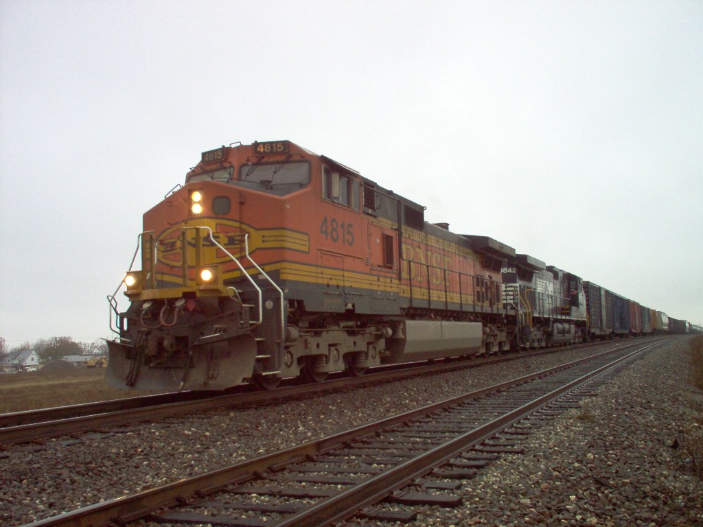 BNSF C44-9W 4815
